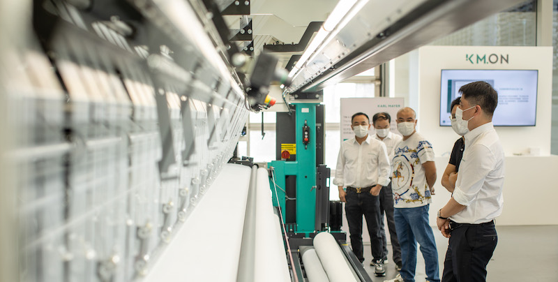 New tricot machine for the volume market - New tricot machine