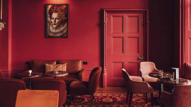 ALL-OUT LUXURY AT THE ELVETHAM