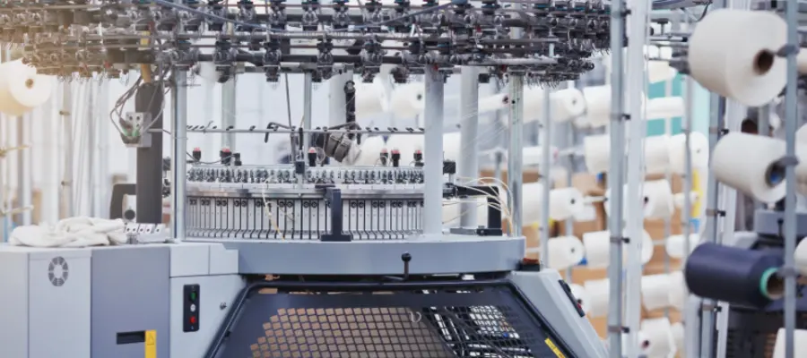 King Abdullah Emphasizes Importance of Textile Industry